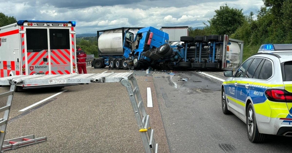 Großeinsatz nach schwerem LKW-Unfall auf A3 | Feuerwehr Bad Camberg